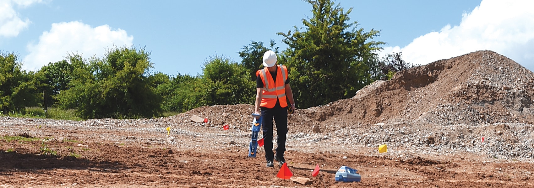 Finding Underground Cables and Pipes | Radiodetection